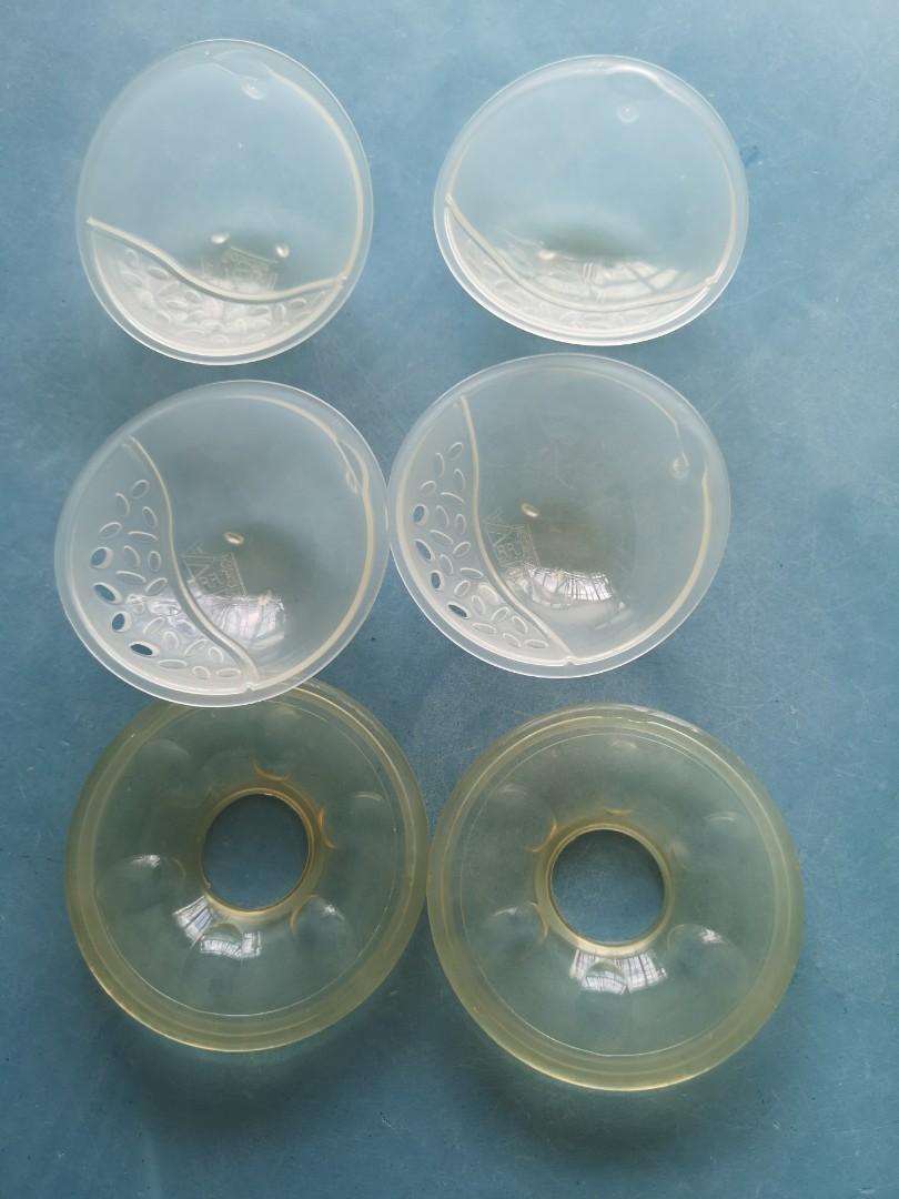 Breast shell set and disposable pad, Babies & Kids, Nursing & Feeding ...