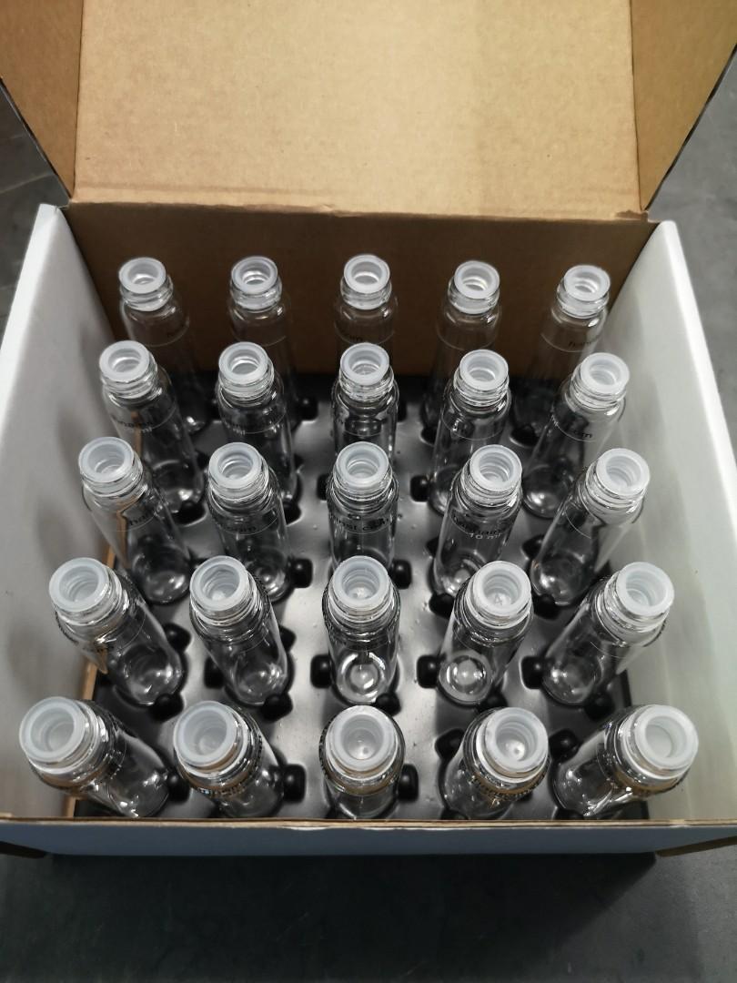 Hanna Glass Curvette vial, Pet Supplies, Homes & Other Pet Accessories ...