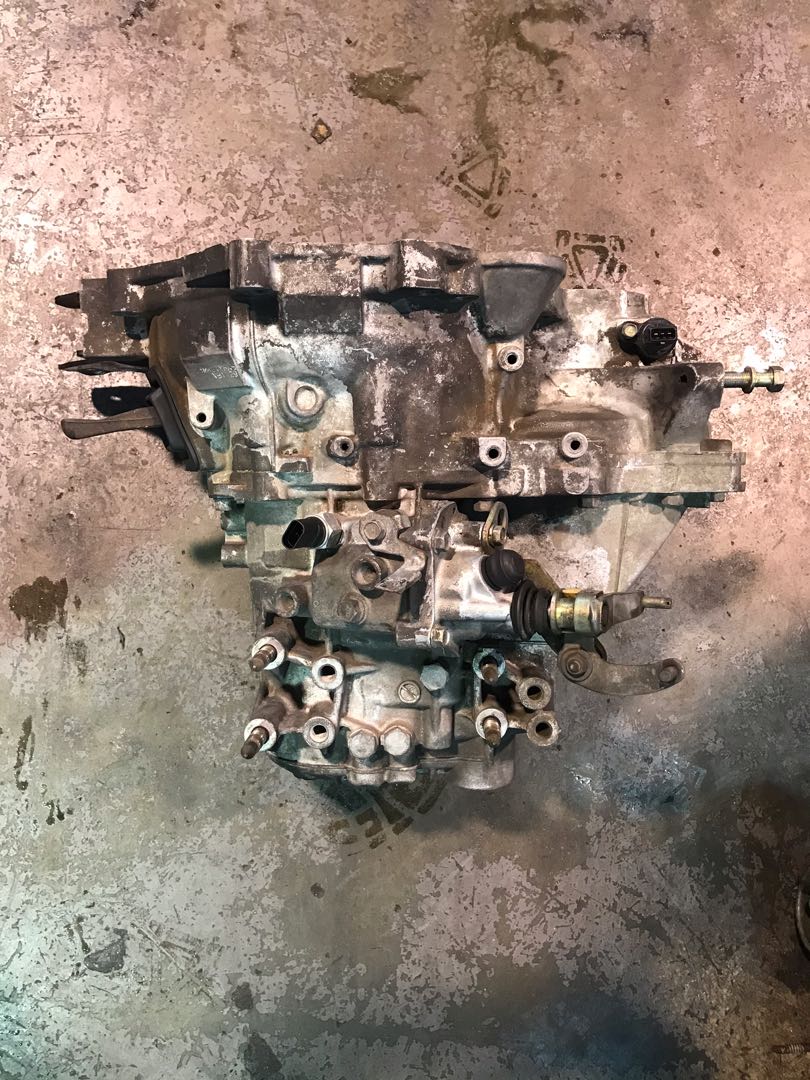 Mit. Lancer GLX Gearbox, Car Accessories, Accessories on Carousell