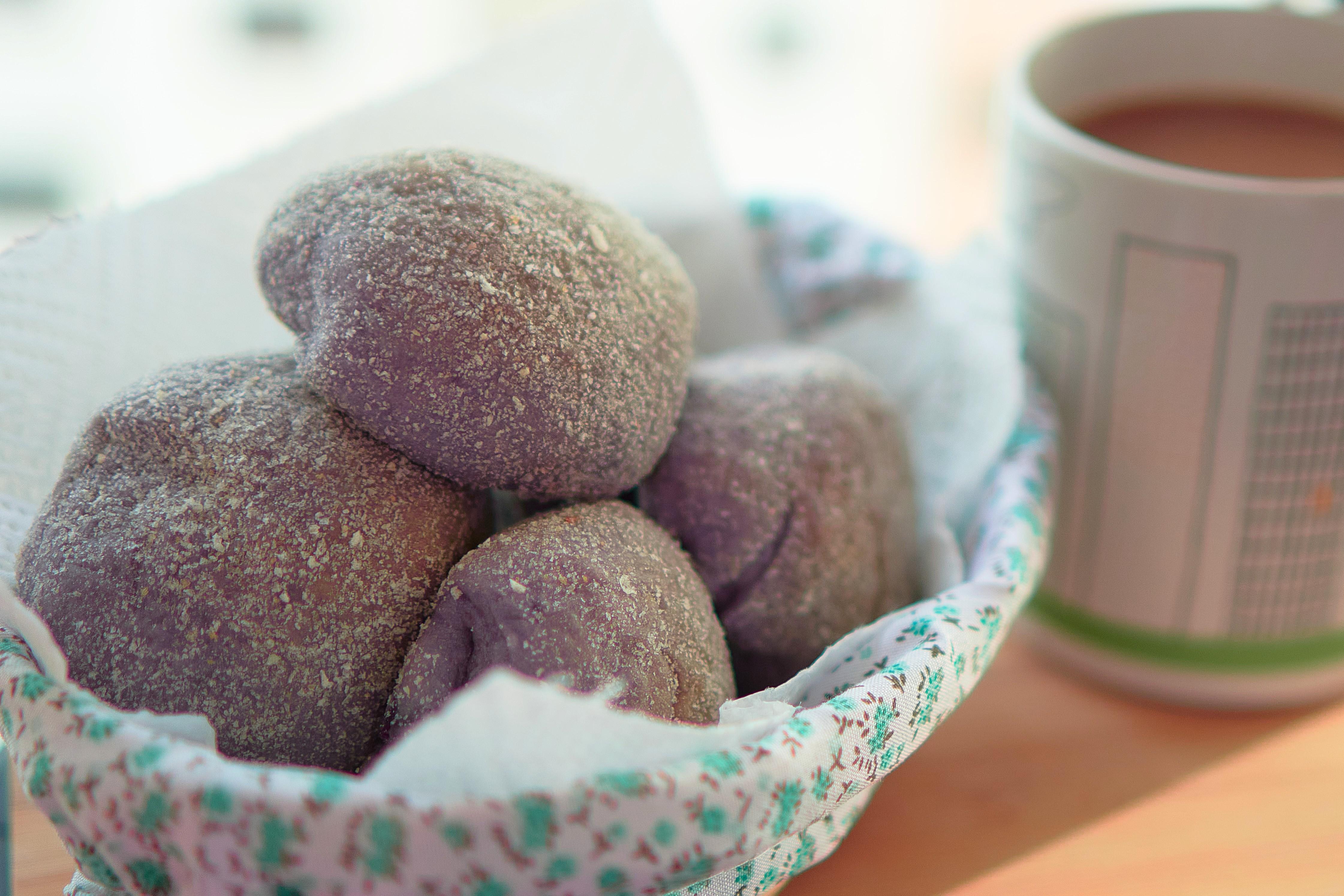 Ube cheese, red velvet, matcha pandesal, Food & Drinks, Homemade Bakes ...