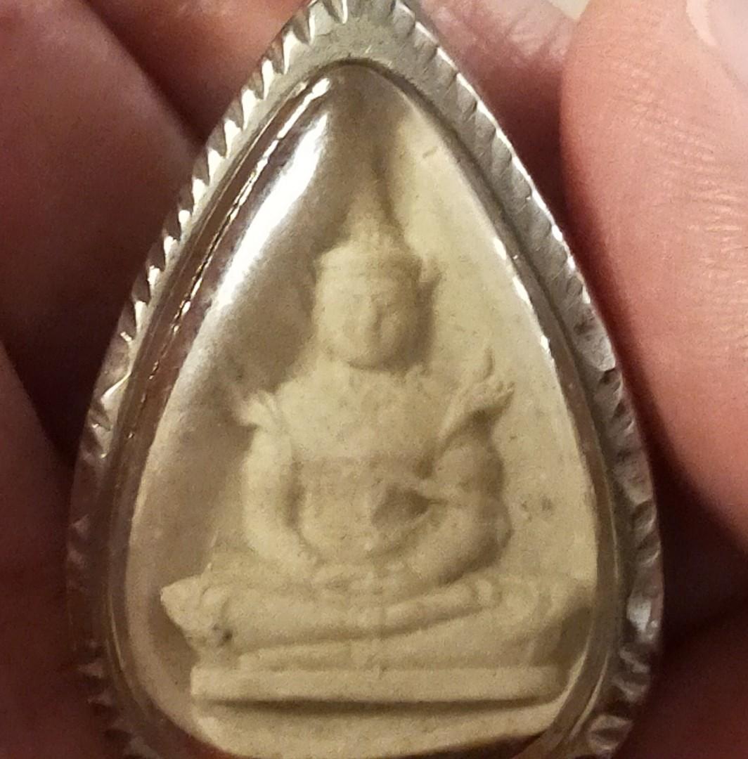 Wat Phra Kaew Amulet