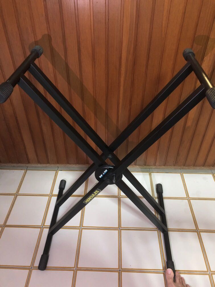 Hercules Keyboard Stand, Hobbies & Toys, Music & Media, Music ...