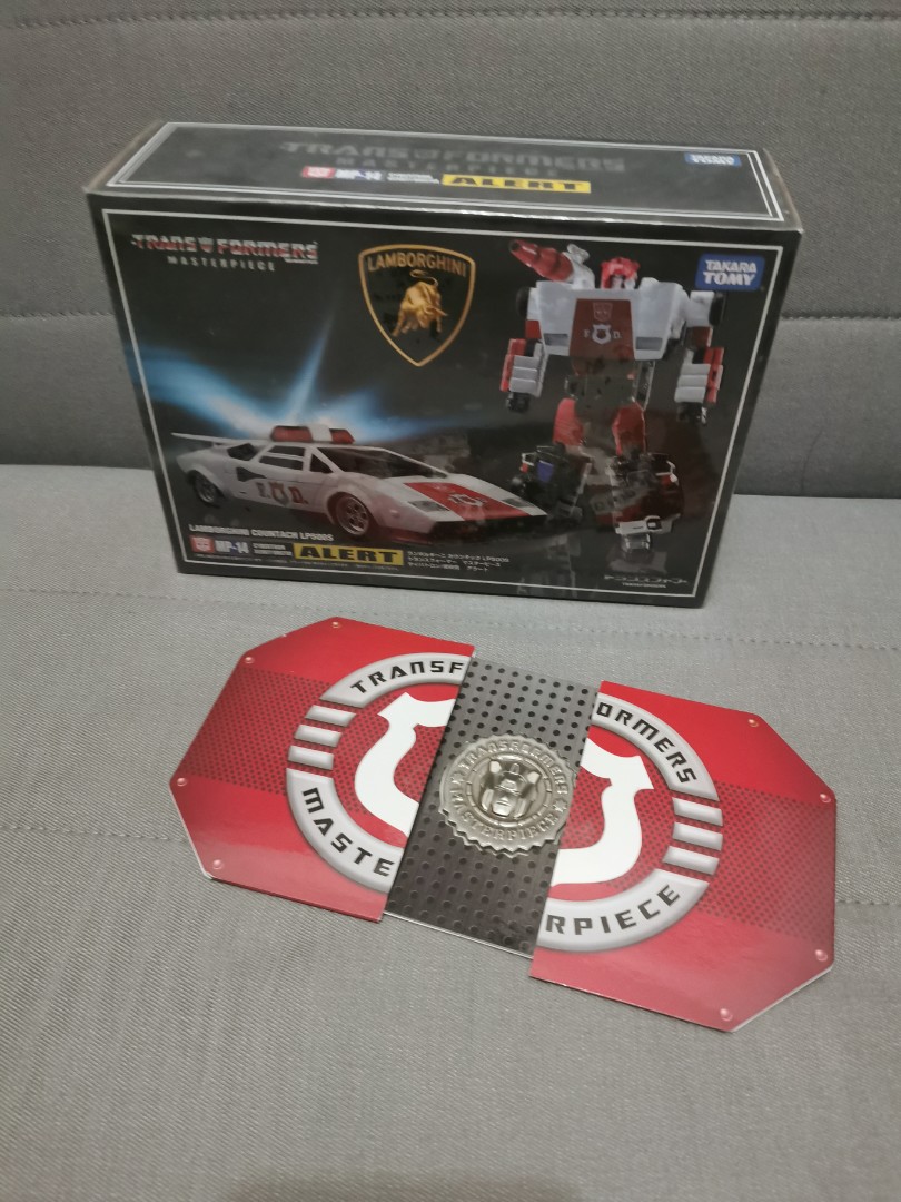 Transformers masterpiece red alert, Hobbies & Toys, Toys & Games on ...