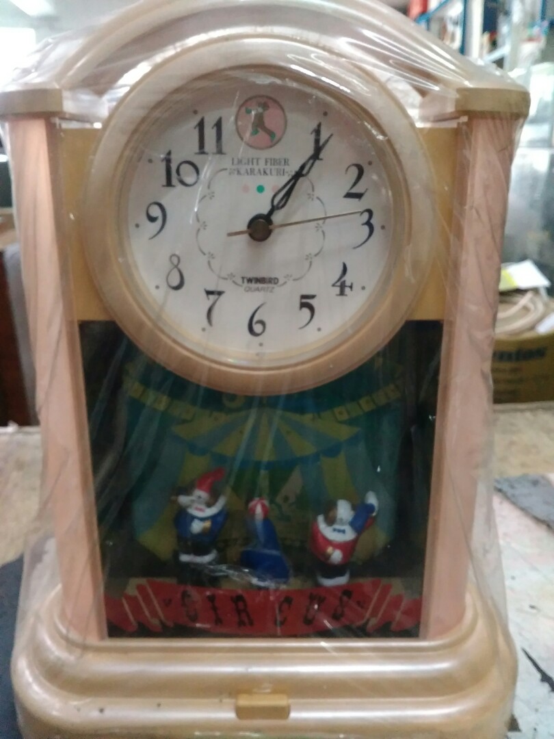 Vintage twin bird clock, Women's Fashion, Jewelry & Organizers ...