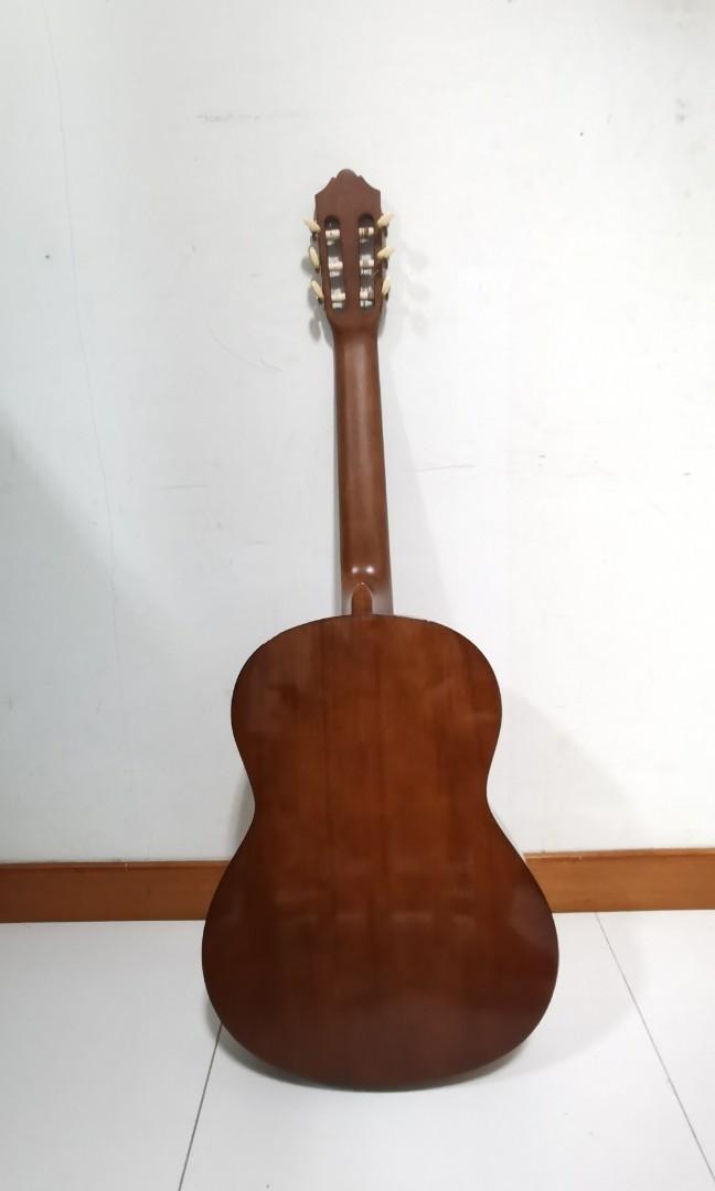 Yamaha c330a classical guitar great for beginners, Hobbies & Toys ...