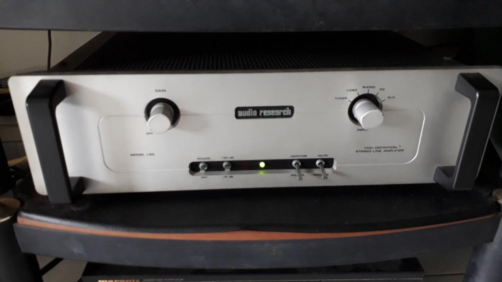 FS: Audio Research LS5 Mk2 Valve Brushed Aluminium with Black handles ...