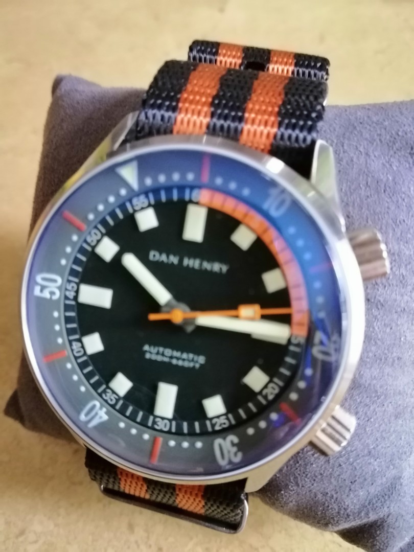 Dan Henry Diver 1970 Limited Edition, Mobile Phones & Gadgets ...