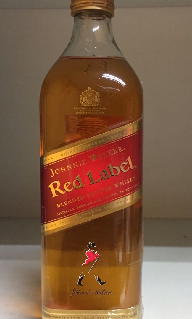 Johnnie Walker Red Lebel, Food & Drinks, Alcoholic Beverages on Carousell