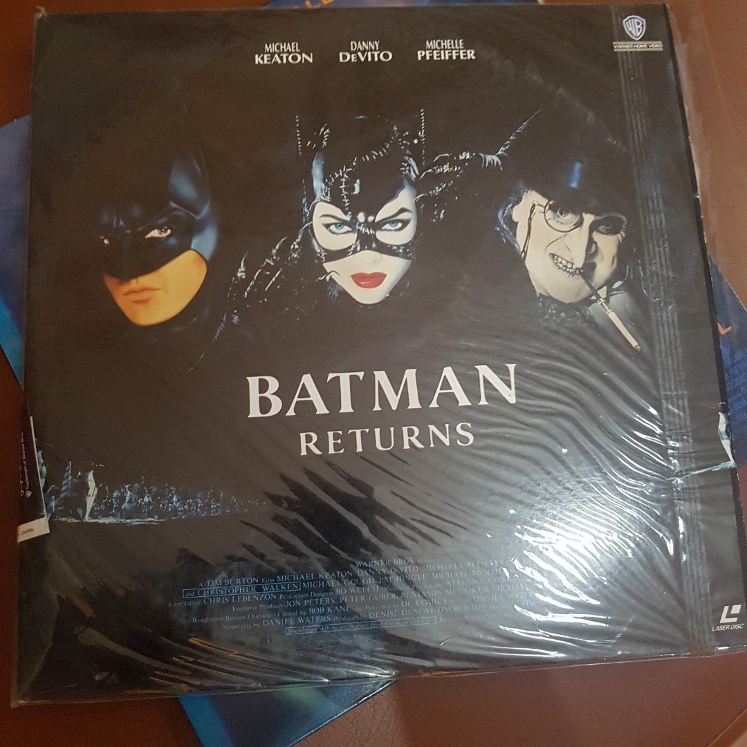 Laserdisc Movie.BATMAN RETURNS, Hobbies & Toys, Music & Media, Music ...