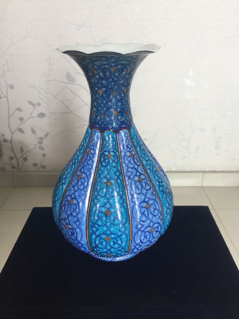 Persia Culture Iranian porcelain vase, Women's Fashion, Jewelry ...