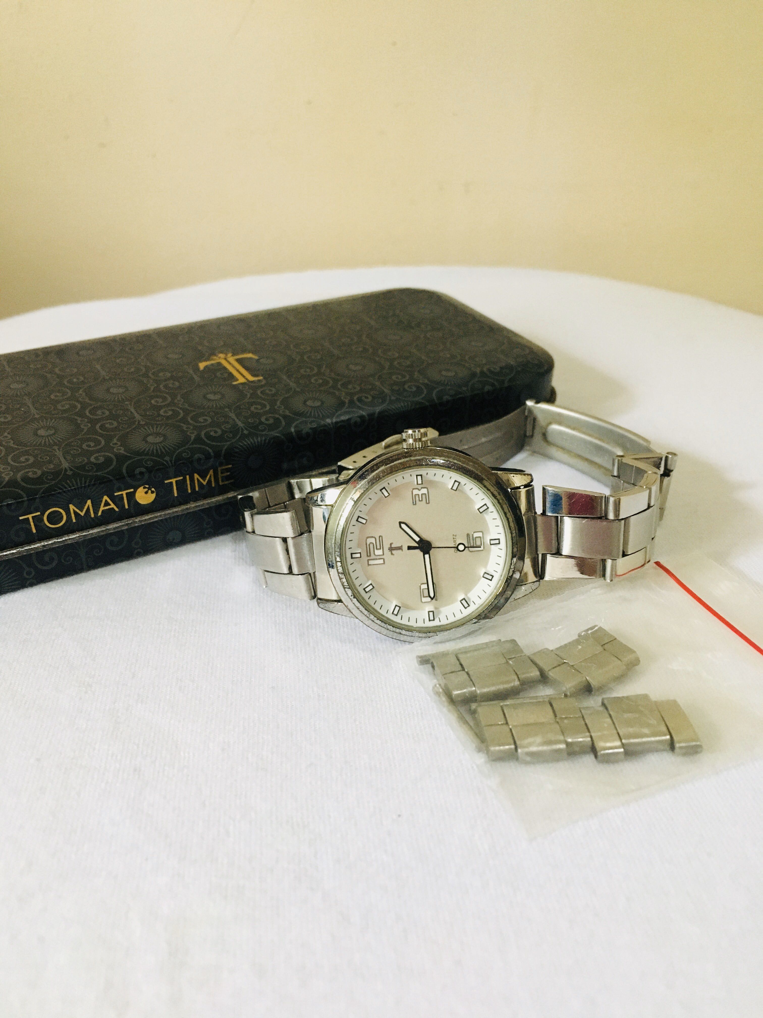 Tomato Watch, Women's Fashion, Watches & Accessories, Watches on Carousell