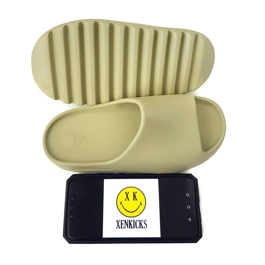 ADIDAS YEEZY SLIDE RESIN, Men's Fashion, Footwear, Slippers & Slides on ...