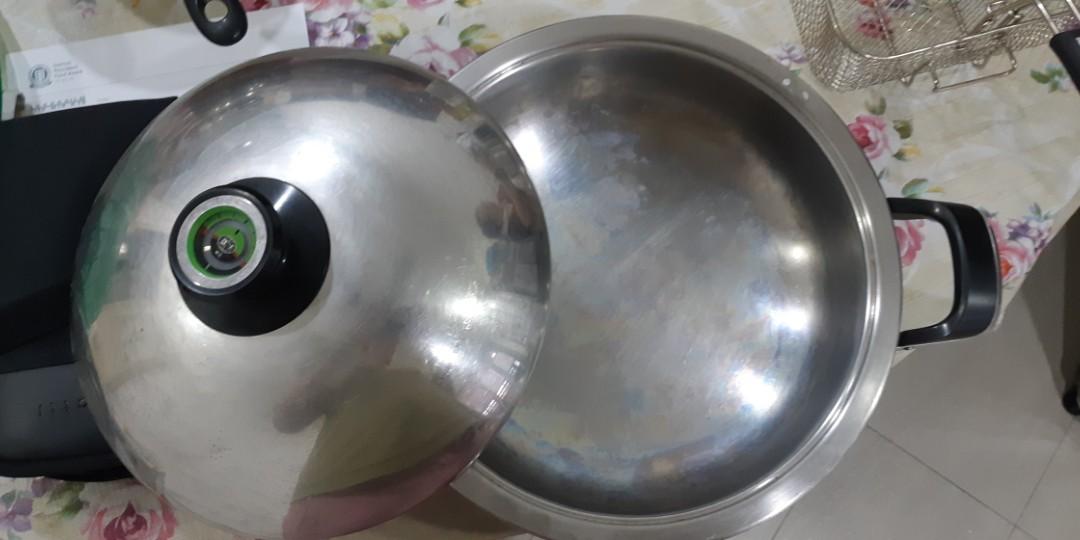 AMC Stainless Steel Wok, Furniture & Home Living, Kitchenware ...