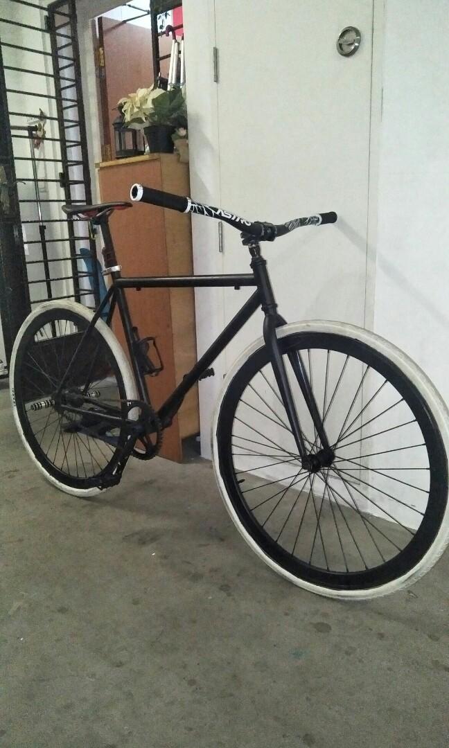FIXIE FIXEDGEAR, Sports Equipment, Bicycles & Parts, Bicycles on Carousell