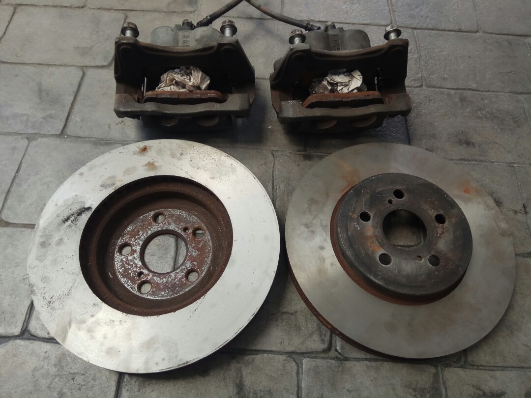 Front Brake Toyota Caldina GT4, Auto Accessories on Carousell