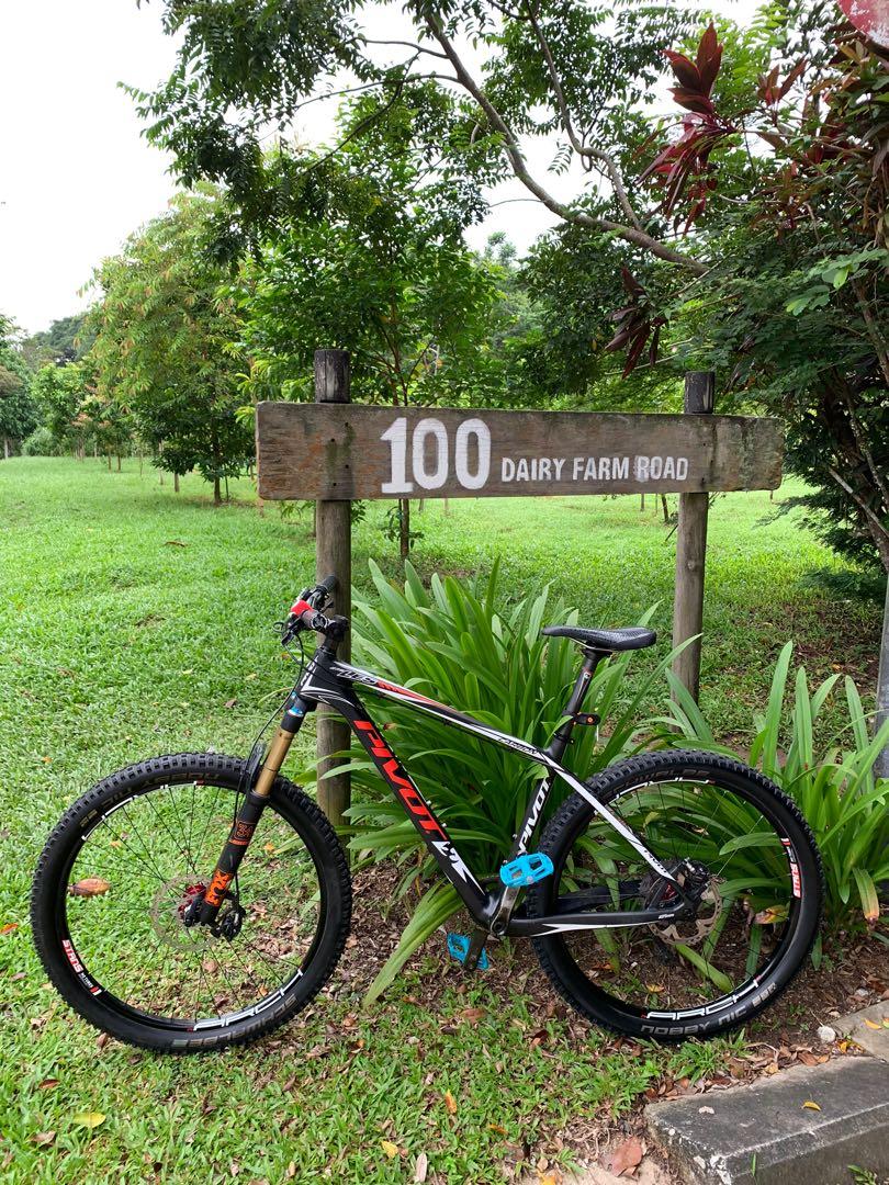 Pivot LES 27.5 Hardtail with Fox Factory 34, Sports Equipment, Bicycles ...
