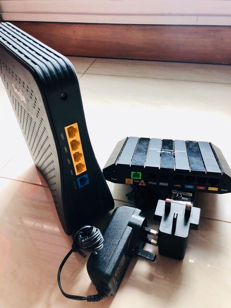 Singtel Wifi Gigabit Router AC Elite & Optical Network Terminate ONT ...