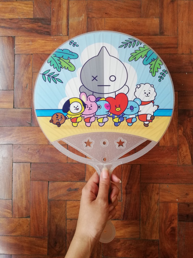 BT21 HANDHELD FAN, Hobbies & Toys, Memorabilia & Collectibles, K-Wave ...