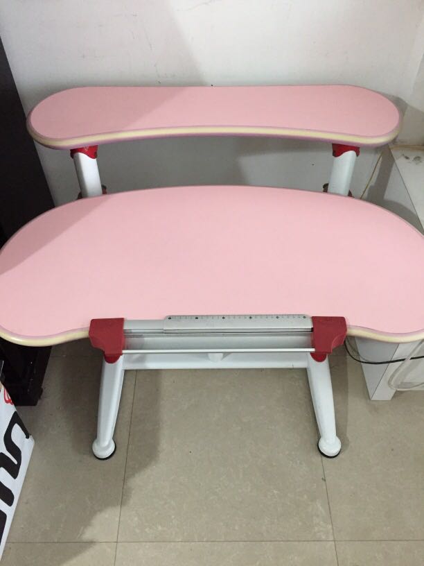 Children Ergonomic table with adjustable & tilted table top, Babies ...