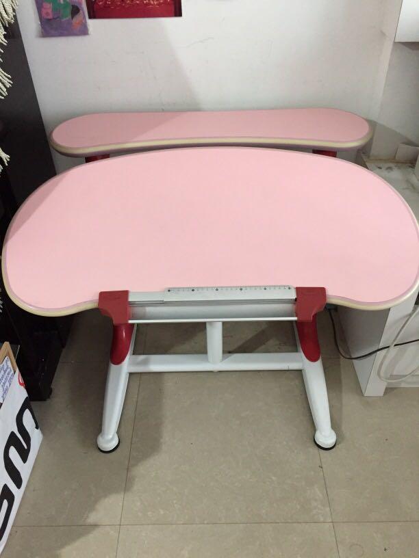 Children Ergonomic table with adjustable & tilted table top, Babies ...