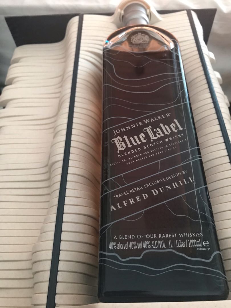 Johnnie Walker Blue Label Alfred Dunhill 1L (Limited Edition), Food ...
