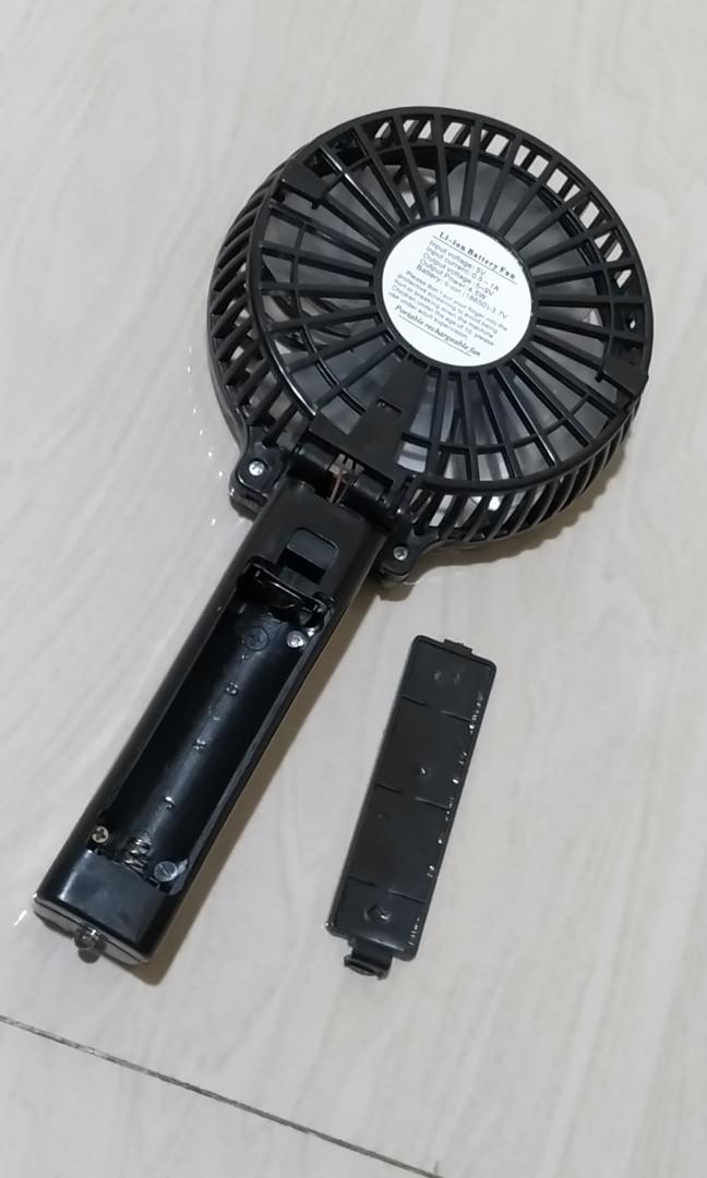 Kipas mini atau kipas tangan, Elektronik, Lainnya di Carousell