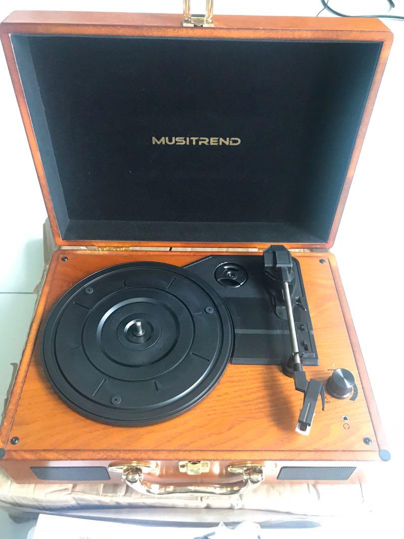 MUSITREND Turntable Portable Suitcase Record Player with Built-in ...