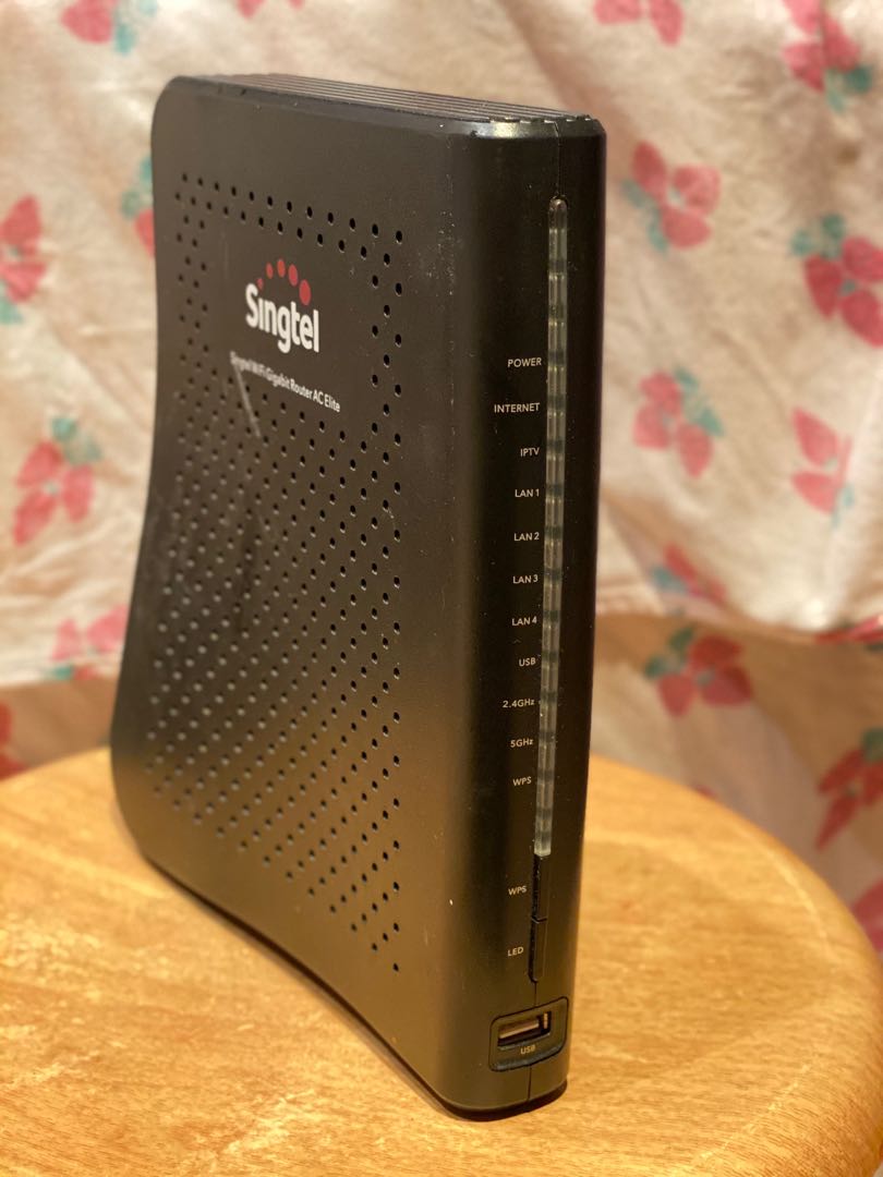 SingTel gigabyte router and modem, Computers & Tech, Parts ...