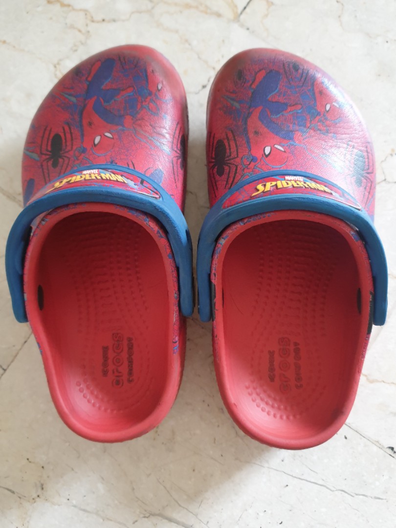 Spiderman Crocs for kids, Men's Fashion, Footwear, Slippers & Slides on ...