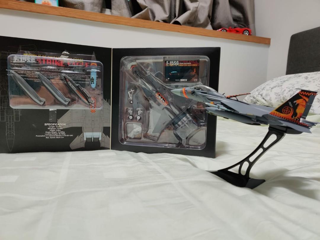 Die Cast RSAF F-15SG 142 SQN "Mighty Gryphons" w/o stand Scale 1:72 ...