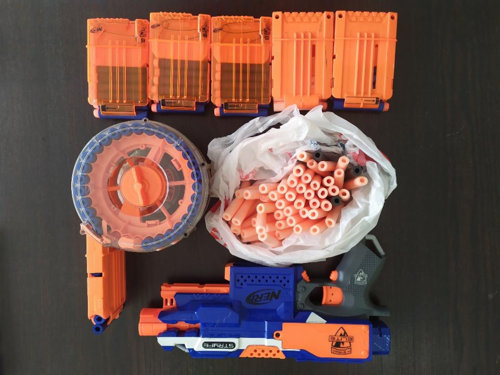 Nerf gun set, Hobbies & Toys, Toys & Games on Carousell
