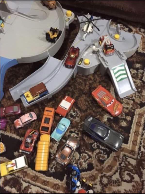 Tomica Race Track(CARS NOT INCLUDED), Hobbies & Toys, Toys & Games on ...