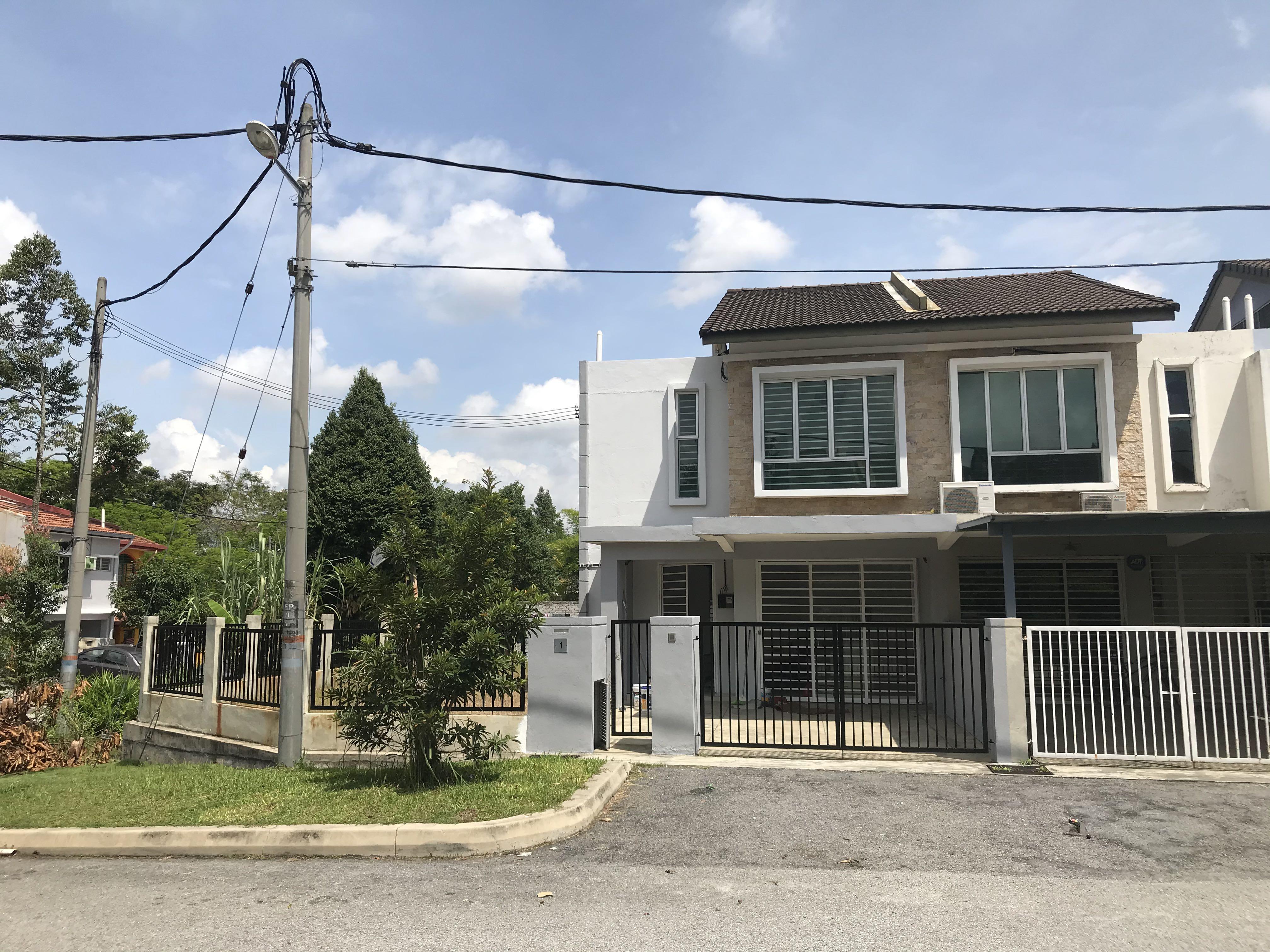 2 Storey Terrace House (Corner Lot) @ PARAGON 202, Seri Kembangan ...