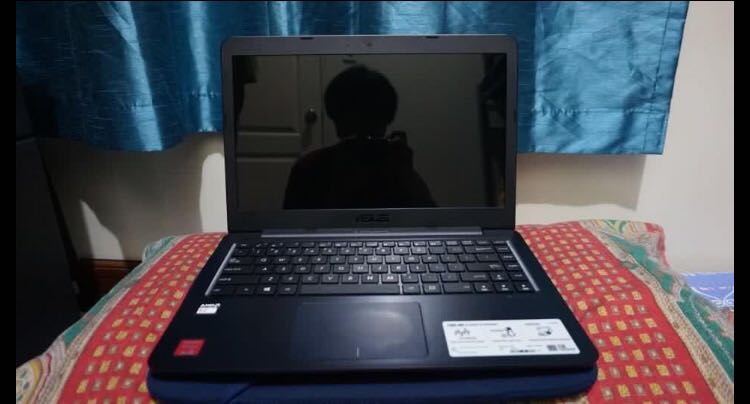 Asus E402W 2GB Laptop, Computers & Tech, Laptops & Notebooks on Carousell