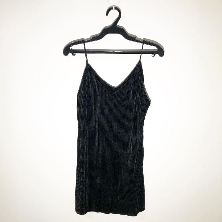 Electric Pleats Spag Strap, Women's Fashion, Dresses & Sets ...