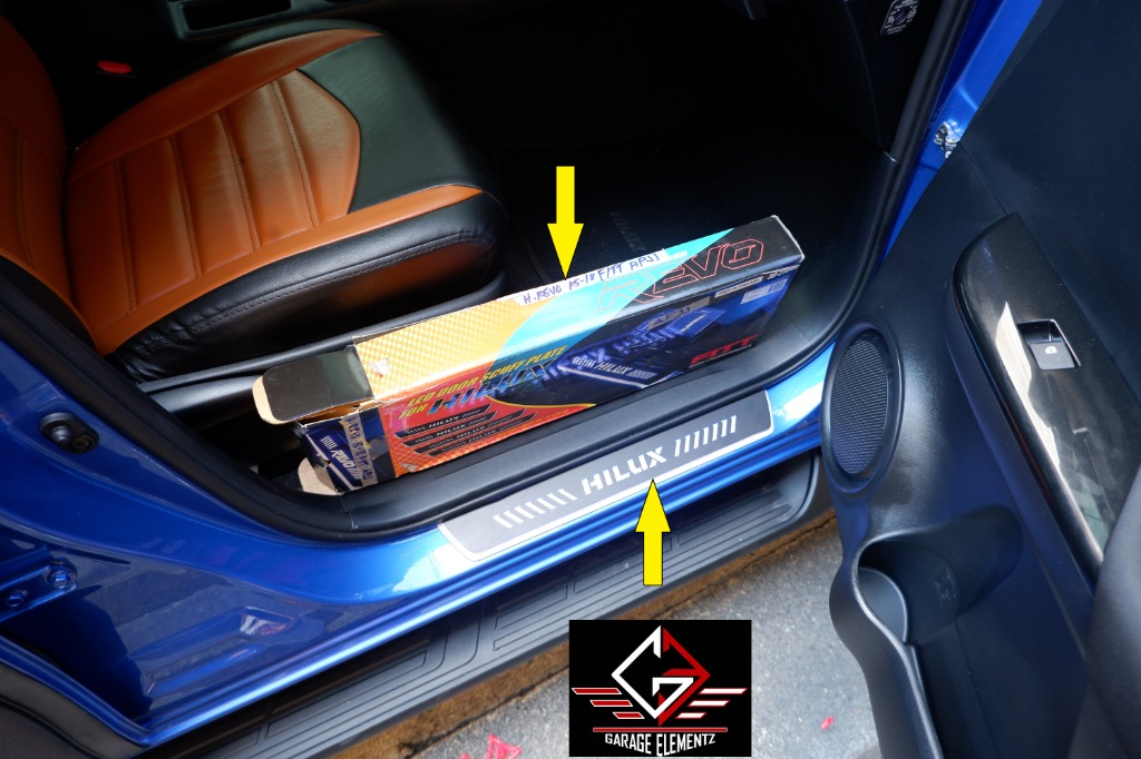 Hilux Conquest Side Stepsill with light FITT brand Thailand Montero ...