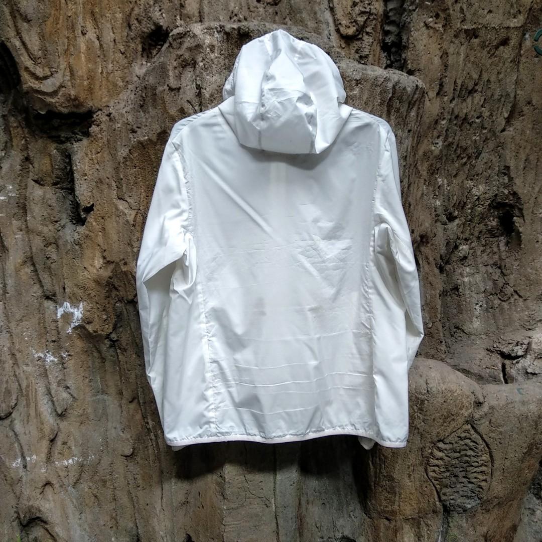 Jaket Uniqlo, Fesyen Pria, Pakaian , Baju Luaran di Carousell