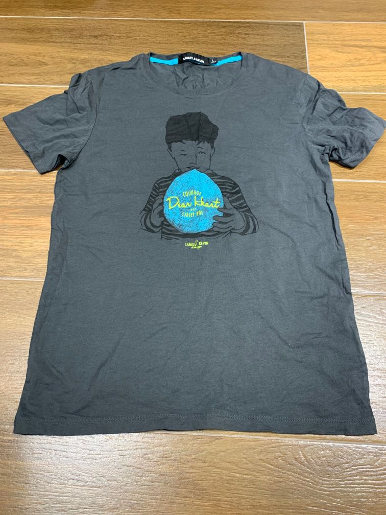 Samuel & Kevin 深灰色 tee t-shirt, 男裝, 上身及套裝, T-shirt、恤衫、有領衫 - Carousell