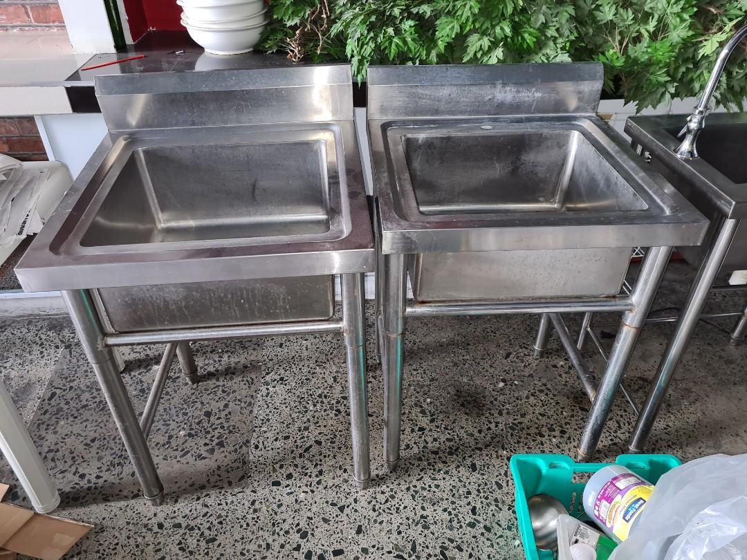 Urinal, Sink, Tissue Dispenser, Furniture & Home Living, Bathroom ...