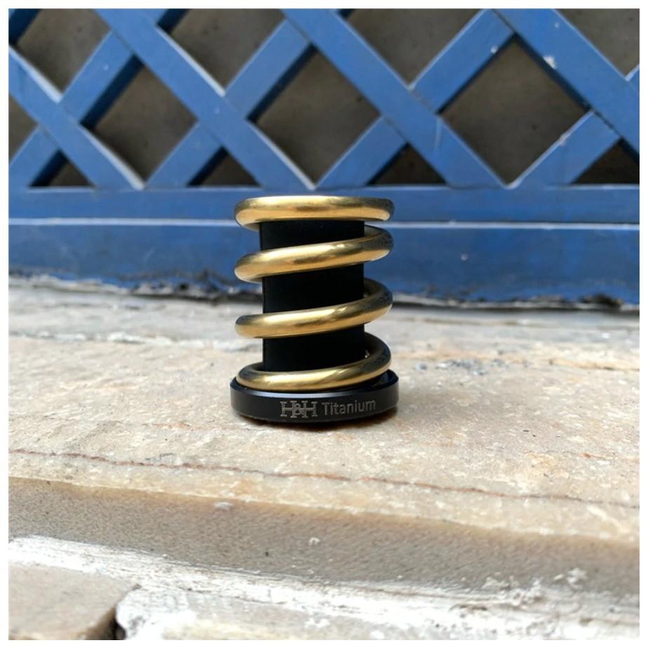 Brompton Titanium Rear Shock Absorber - H&H, Sports Equipment, Bicycles ...