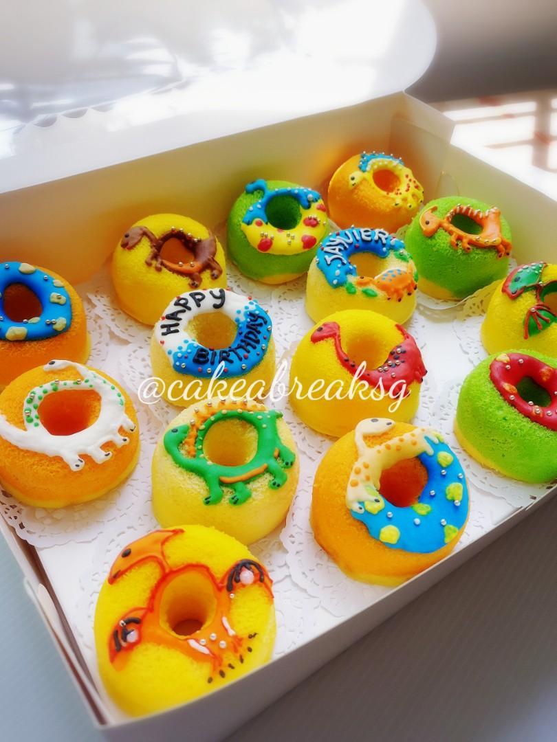 Dinosaur theme donuts / doughnuts, Food & Drinks, Homemade Bakes on ...