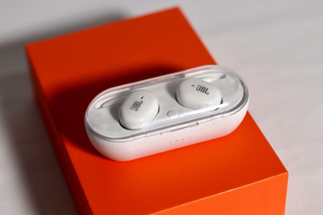 JBL TWS 4, Audio, Earphones on Carousell