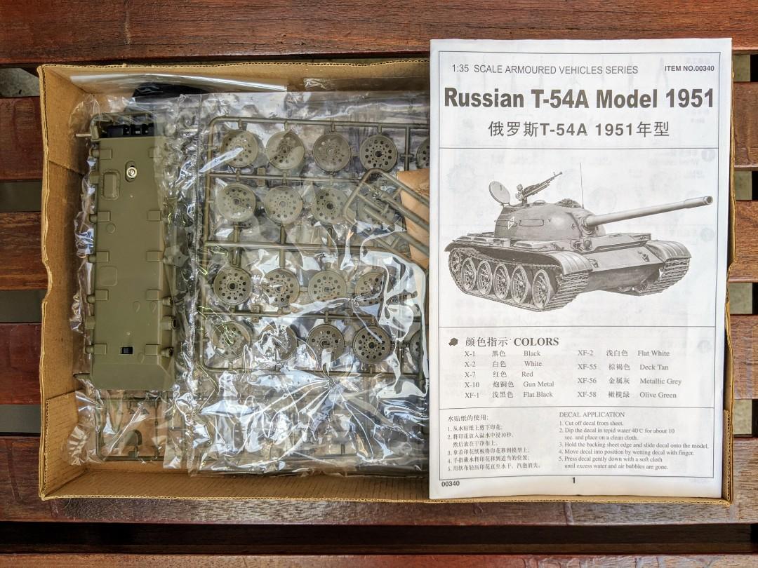 Russian T-54A Model 1951 Armoured Vehicles Series 1/35 Scale Kit No ...