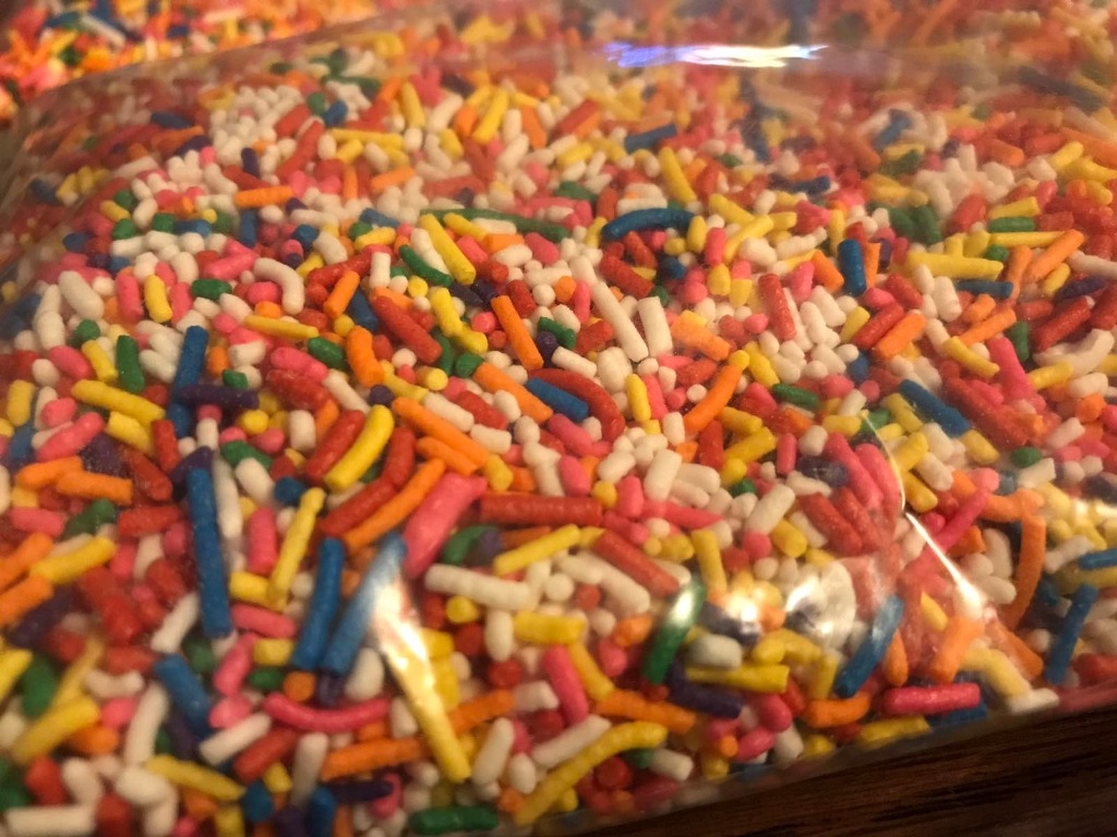 Sprinkles (Assorted Vermicelli) 1kg, Food & Drinks, Packaged & Instant ...