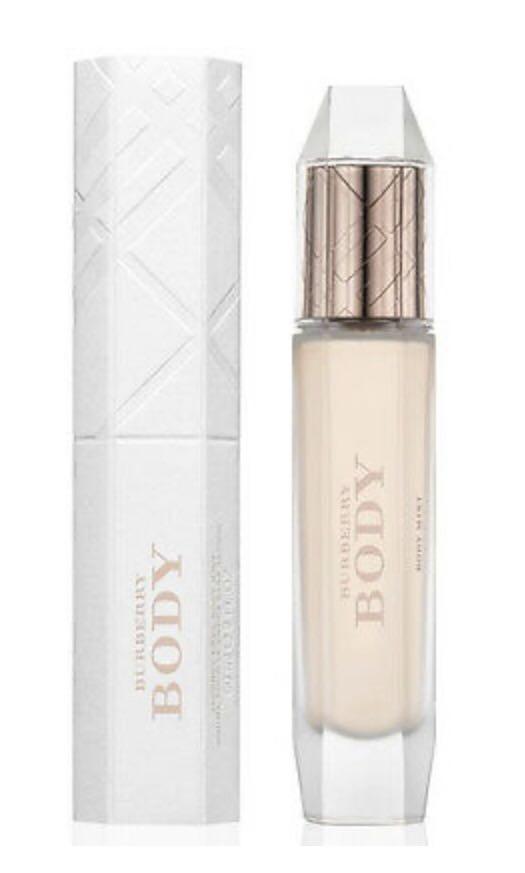 Burberry BODY MIST裸紗香氛噴霧60ml + 4.5ml小香水, 香水、美妝、保養, 香水、體香劑在旋轉拍賣