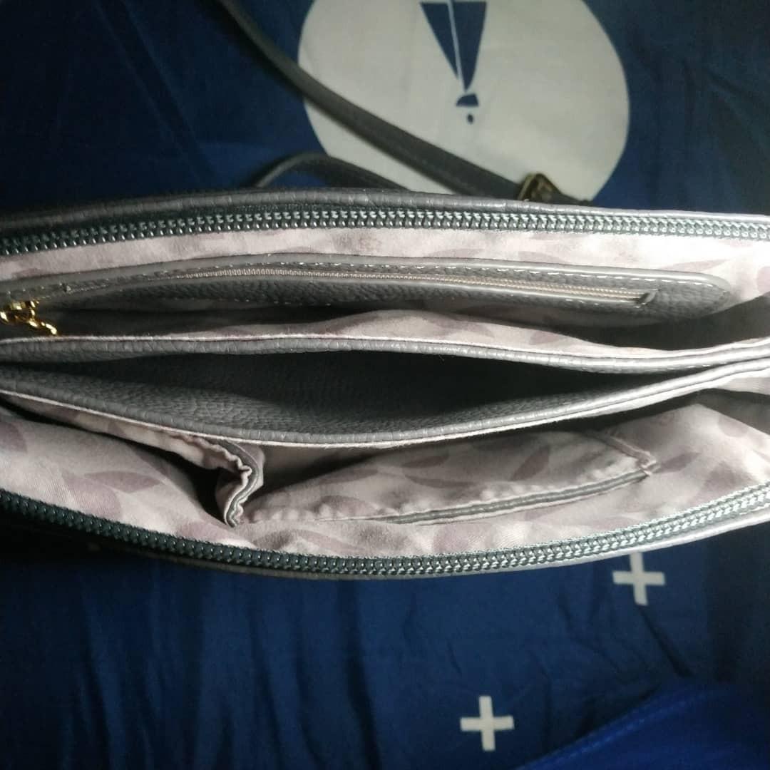 Handbag GIO FIORE, Women's Fashion, Bags & Wallets, Clutches on Carousell