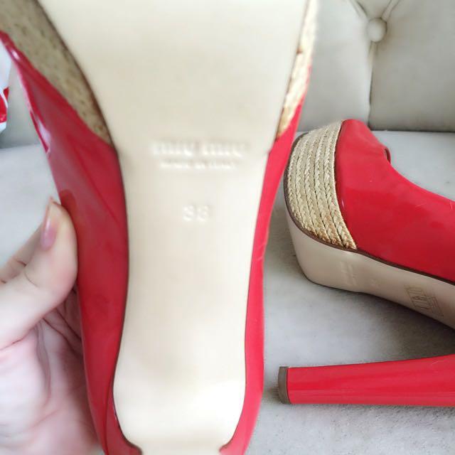 Authentic Mui mui red heel, Women's Fashion, Footwear, Heels on Carousell