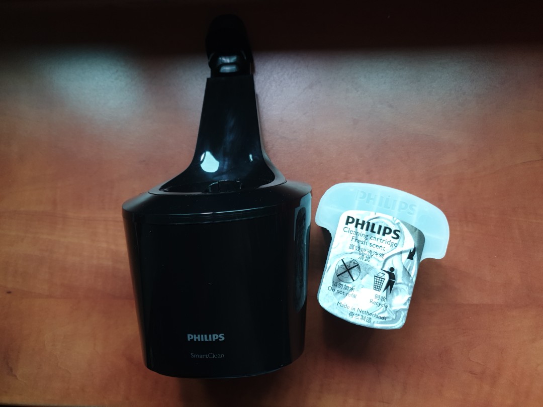 Philips smartclean system for shavers, Beauty & Personal Care, Men's ...