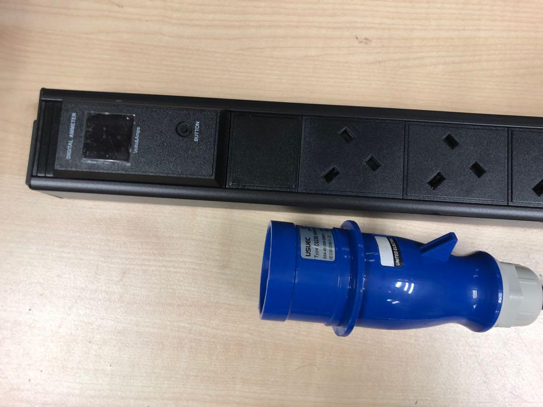 Server Rack 12 Port Power Bar, 傢俬＆家居, 其他, 家居改善及收納用品 - Carousell