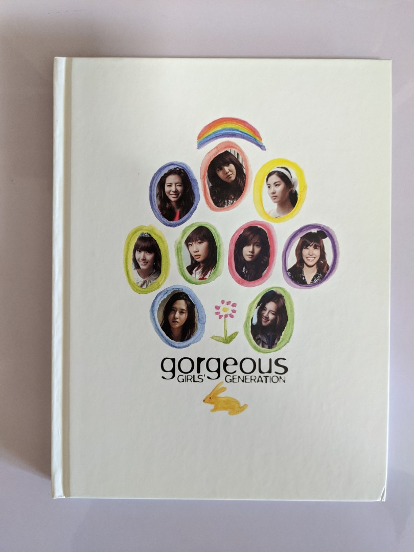 SNSD (Girls' Generation) photobook, Hobbies & Toys, Memorabilia ...